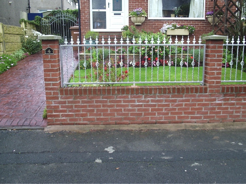 Wall Top Railings